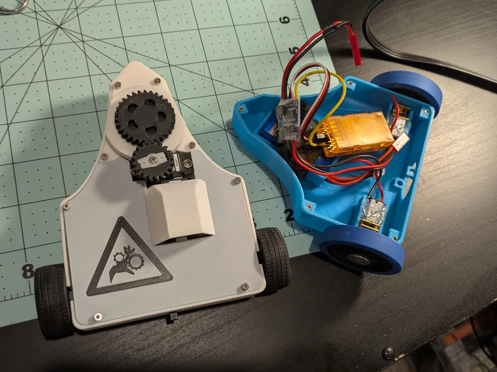 "Pinch Hazard" - Mini Bot - Free 3D Print Model - MakerWorld