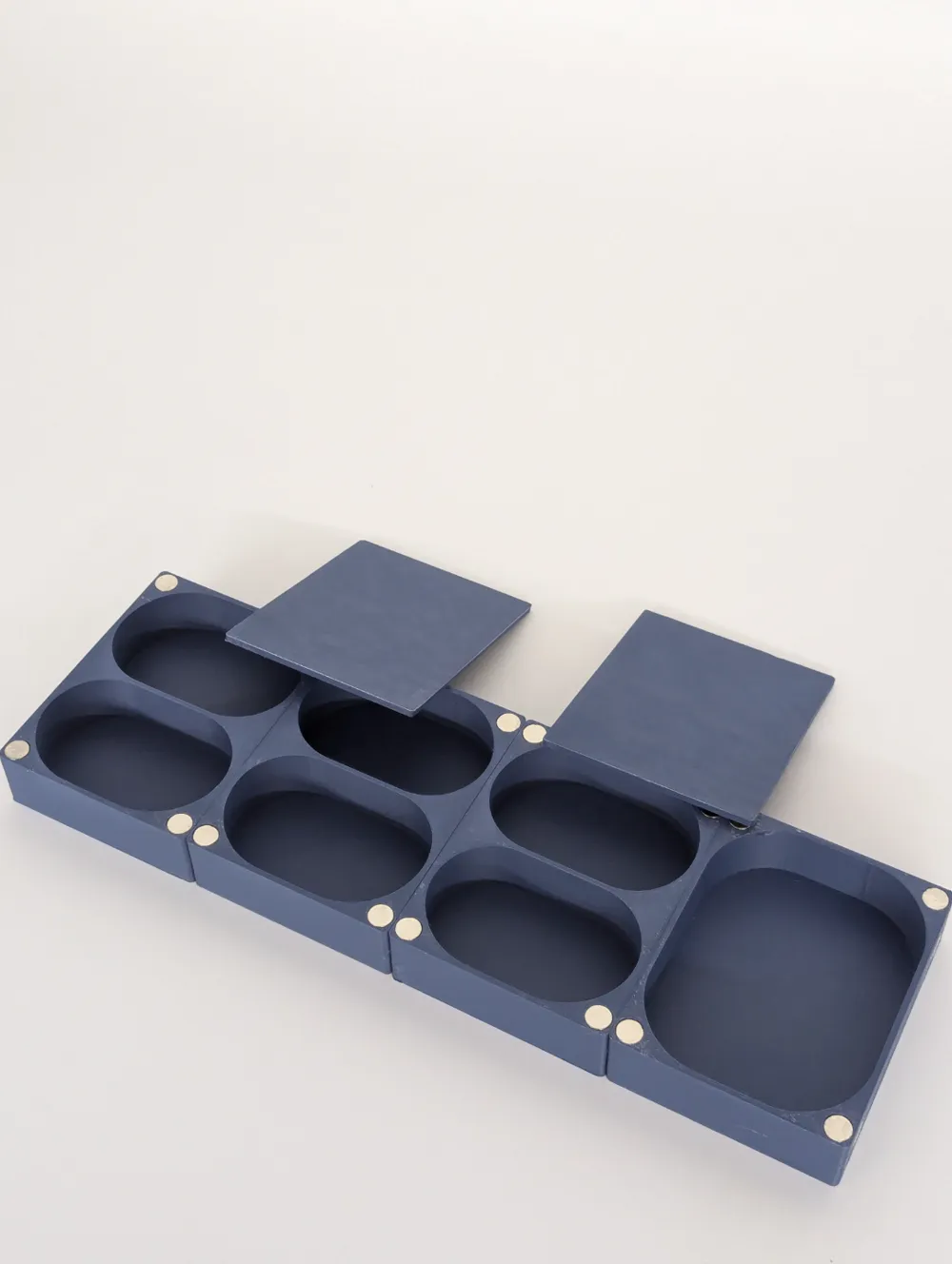 Tokens Tray by eDarkFox - MakerWorld