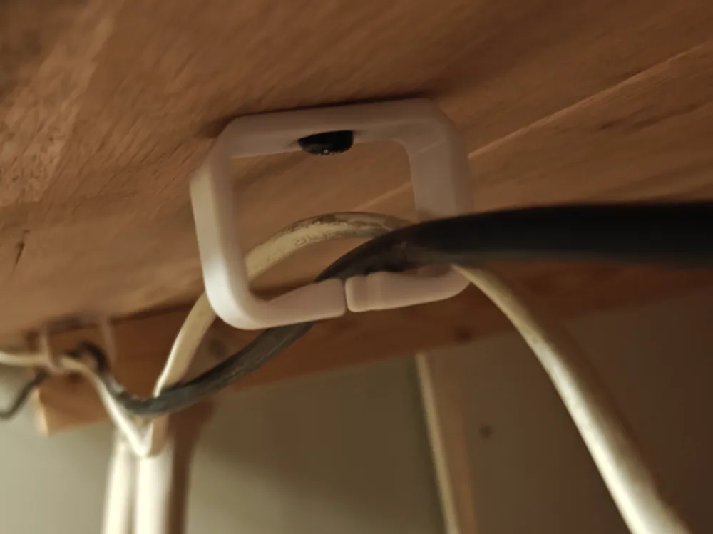 Cable Clip - Simple cable management - Free 3D Print Model - MakerWorld