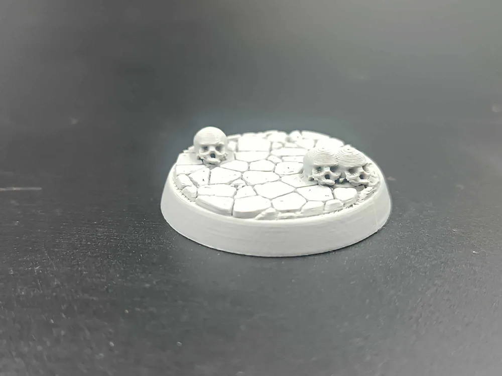 DnD Miniature Model Bases 32 mm RPG - Skull Base by drakeforge3d ...