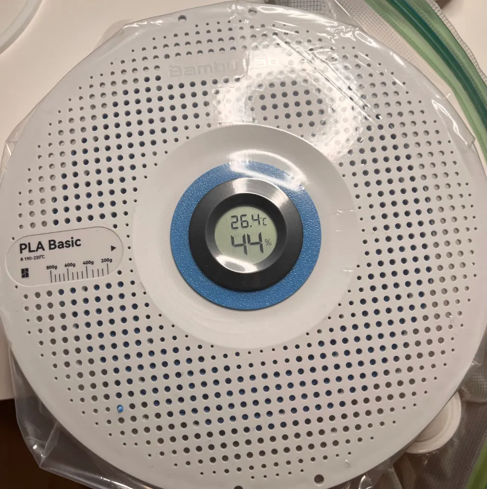 Hygrometer center mount for Bambu filament spools by jeppe.ersgaard ...