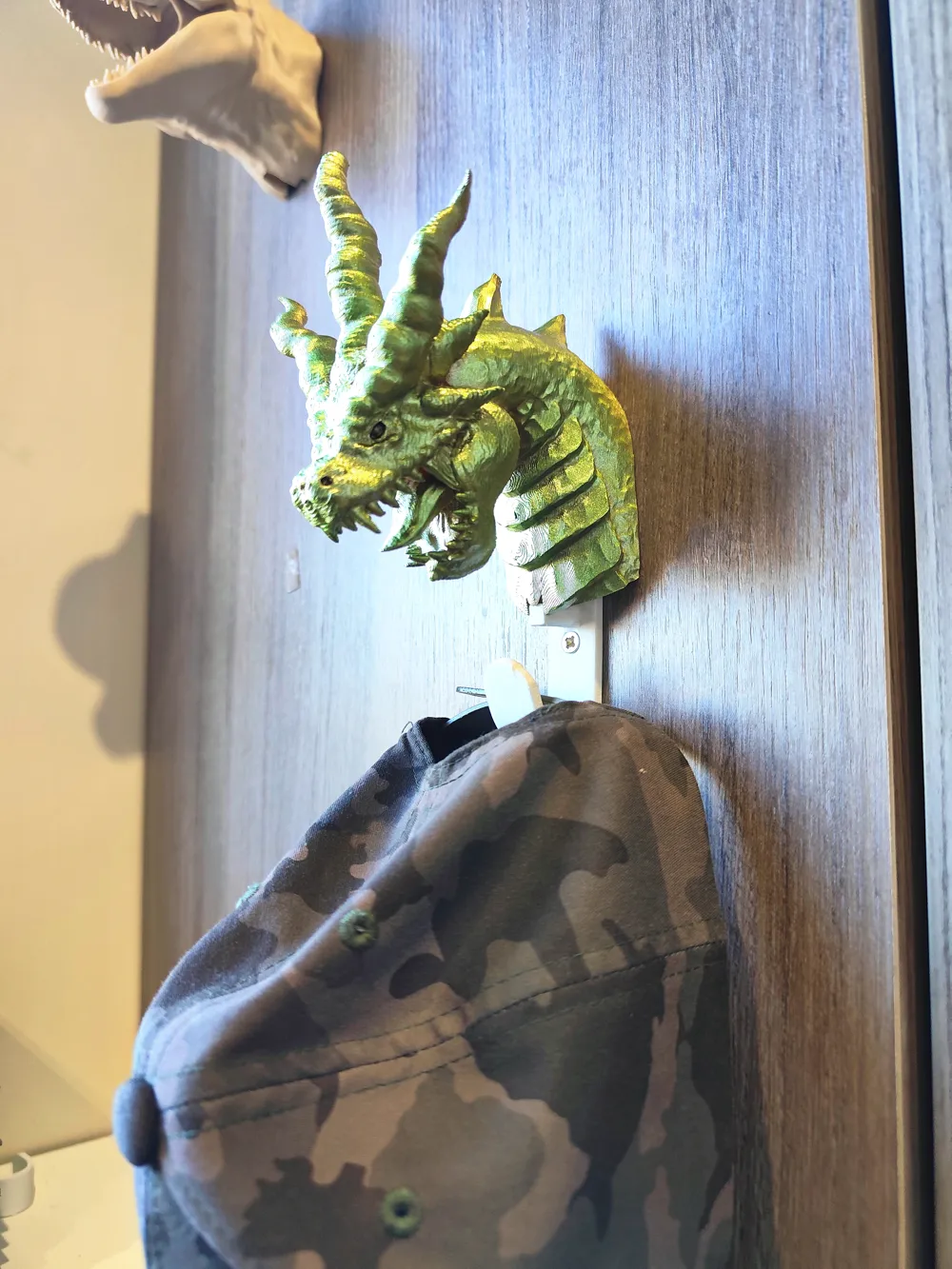 Swappable Dragon Wall Hook by MY LIGHT MakerWorld: Download Free 3D Models