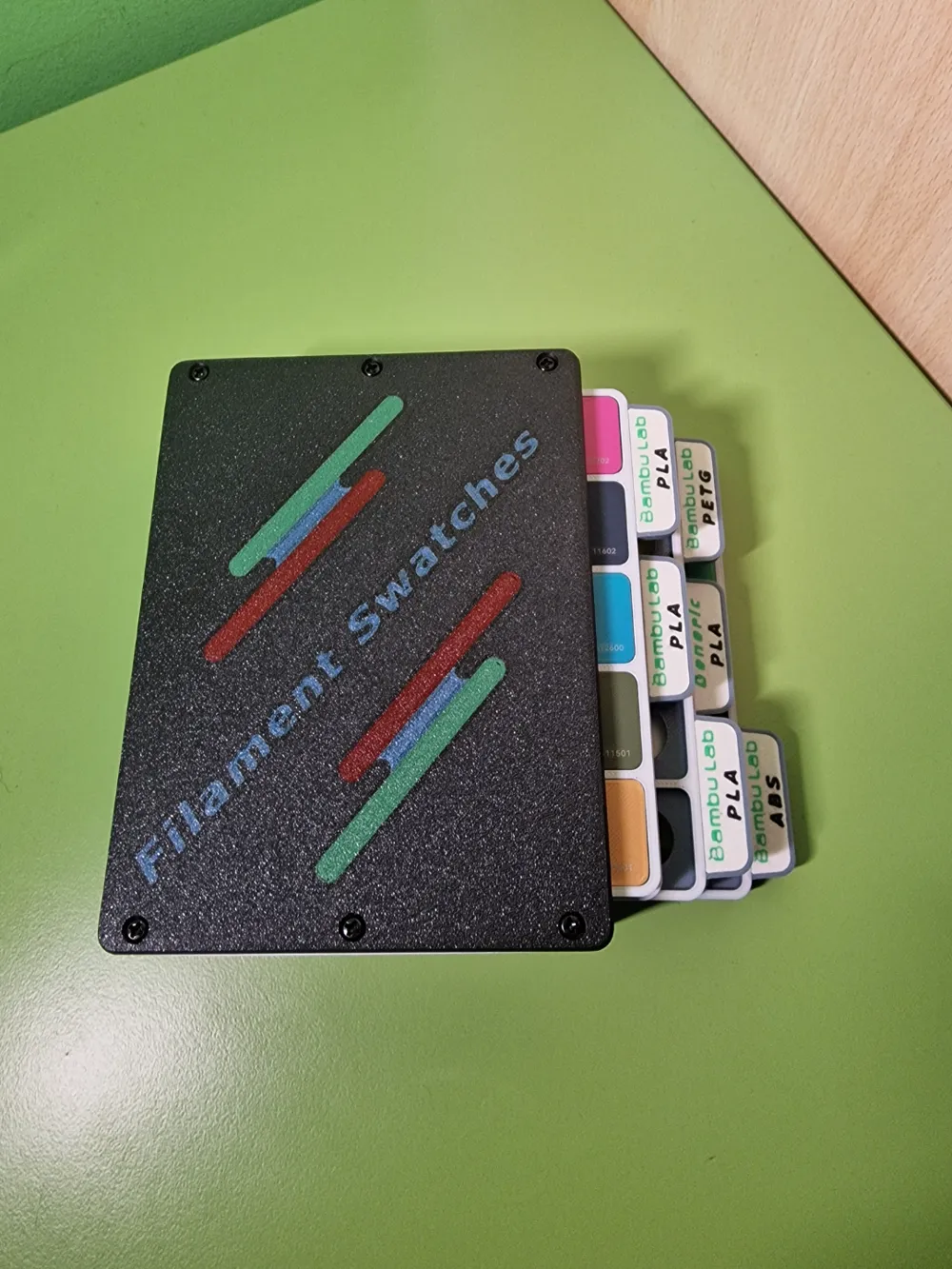 Filament swatches box by Tomany MakerWorld: Download Free 3D Models