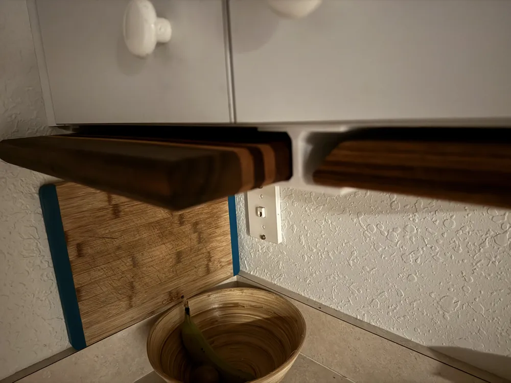 Cutting Board Holder by Toomasu MakerWorld: Download Free 3D Models