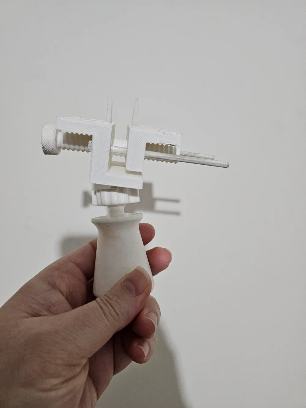 model / miniature /figure holder by BblackmilkK MakerWorld: Download ...