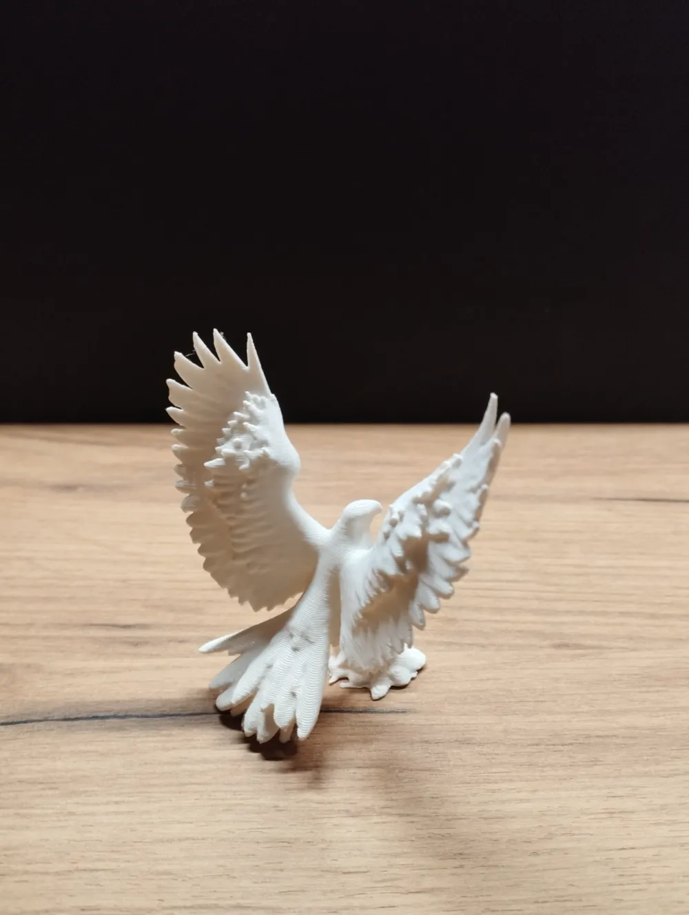Minimalistic eagle sculpture by PolisLBC - MakerWorld