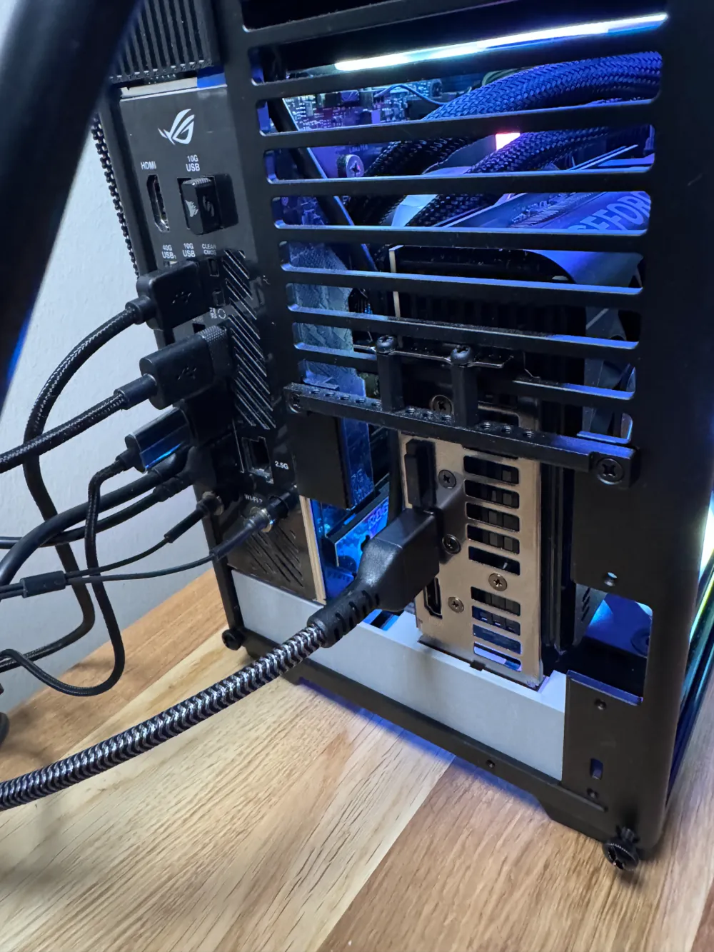 NCASE M2 Vertical GPU Bracket and Cover by Dan MakerWorld: Download ...