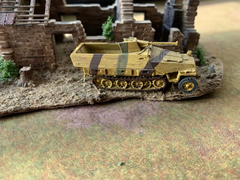 Sdkfz 251/17 2cm flak halftrack Remixed by Mo2408 - MakerWorld