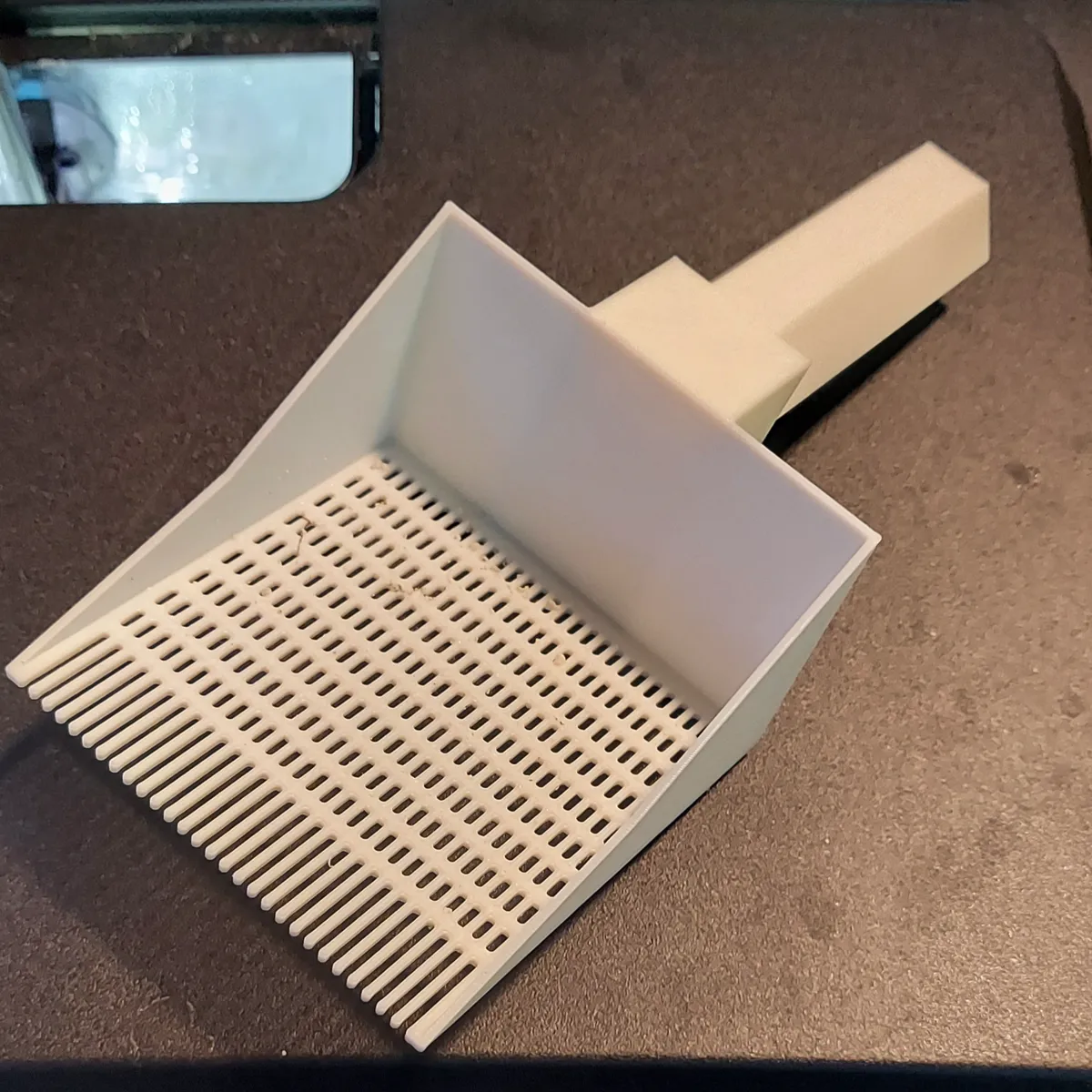Aquarium scoop for cleaning fine sand - Free 3D Print Model - MakerWorld