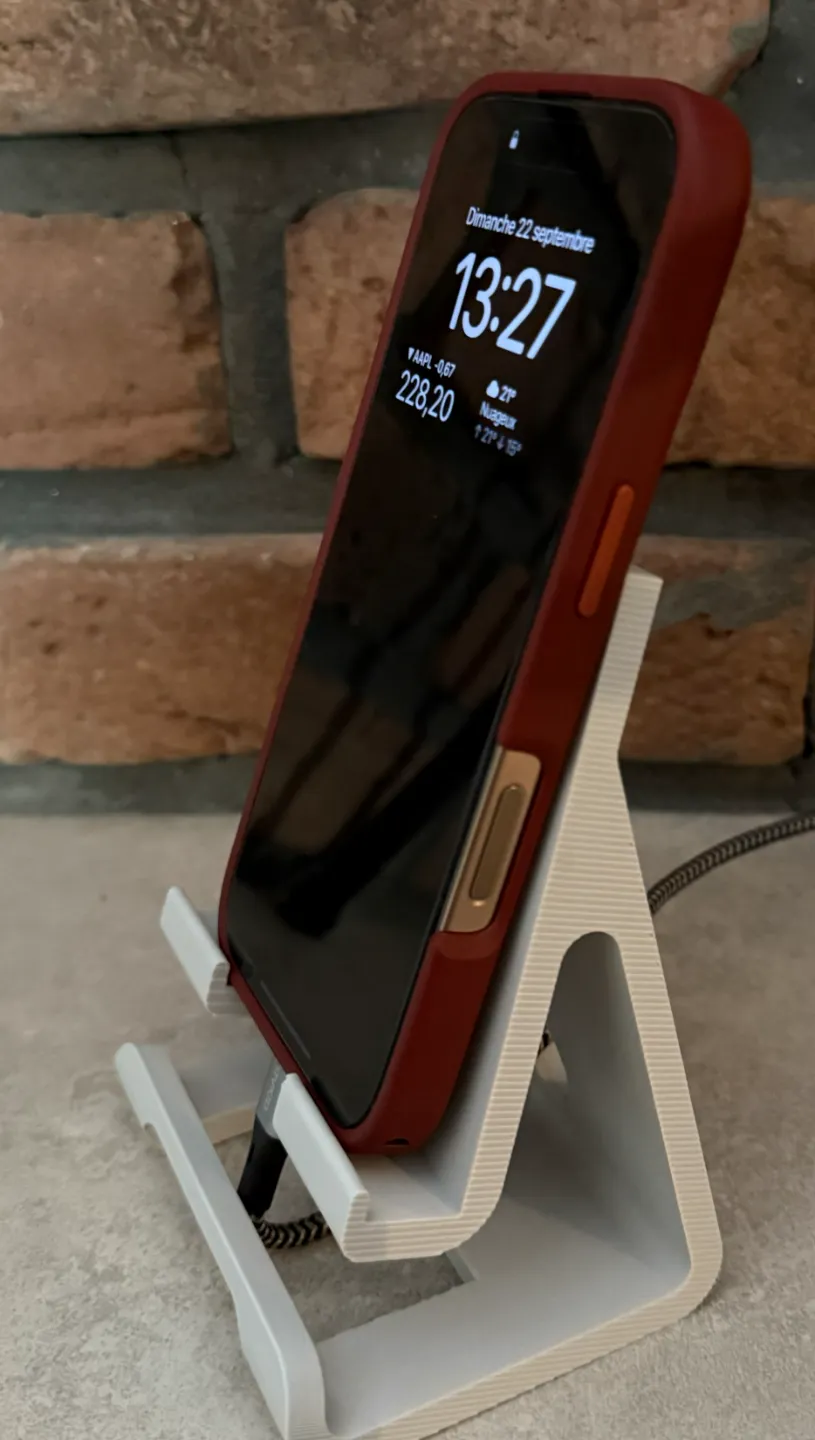 iPhone 16 & 16 Pro Stand (charge and standby mod) by HackMan - MakerWorld