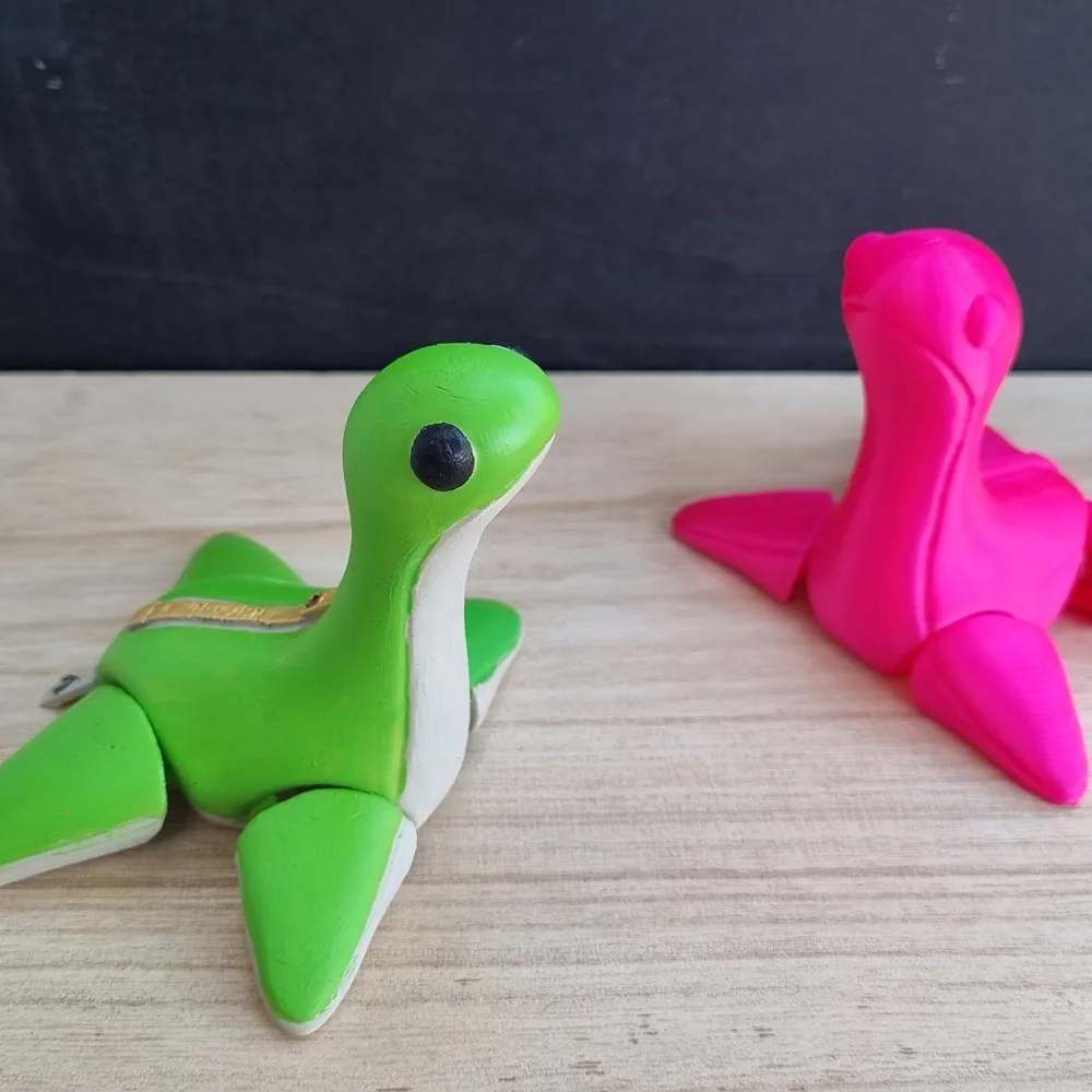 Flexible Nessie Puppet (Apex Legends) - Free 3D Print Model - MakerWorld