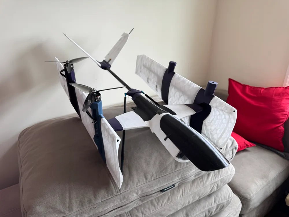 AeroFold: Avión Plegable VTOL de 1.6m por Tim O'Brien MakerWorld ...