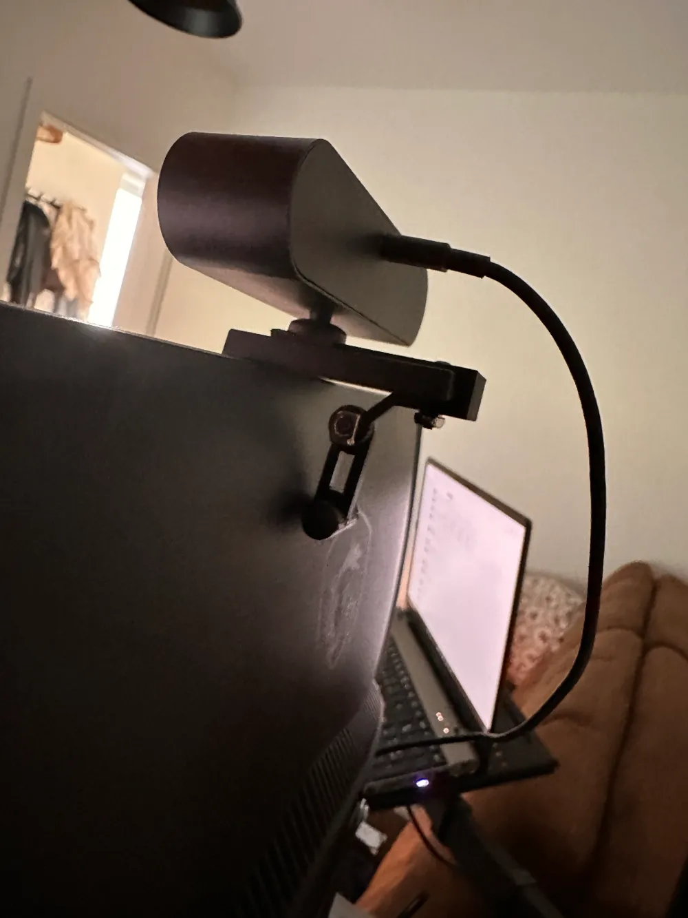 Lenovo 500 FHD Webcam Monitor Mount (adjustable) by dxdiag MakerWorld ...