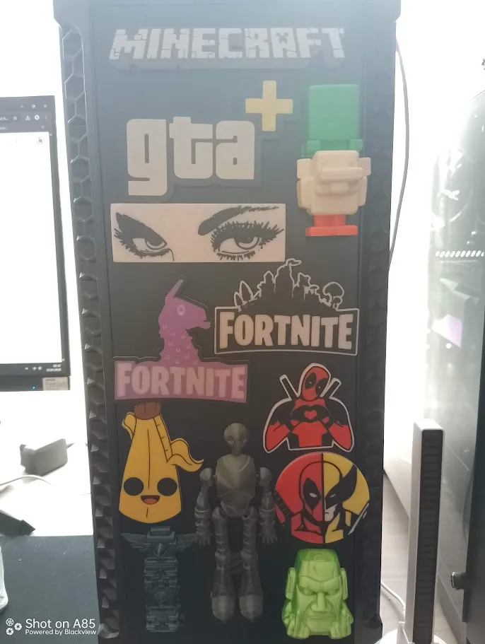 Simple Minecraft logo magnet by PiotrBanus MakerWorld: Download Free 3D ...