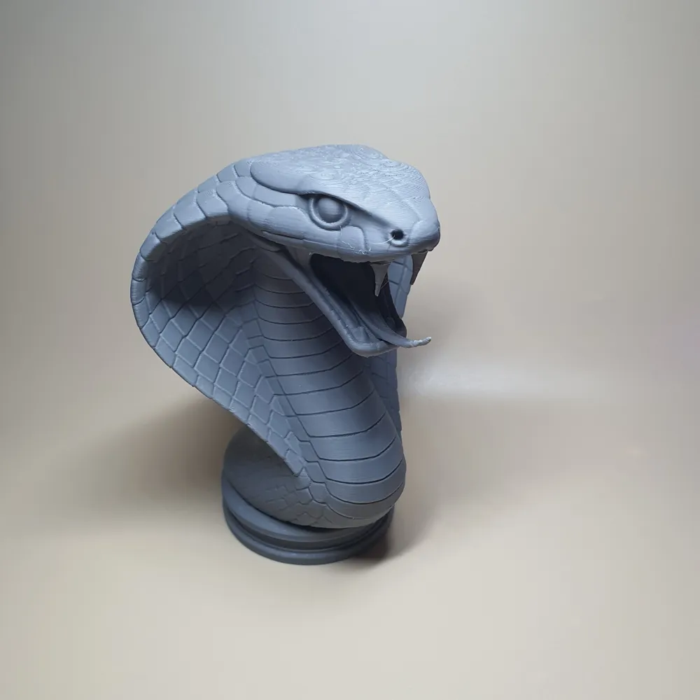 Hissing King Cobra Bust - Free 3D Print Model - MakerWorld