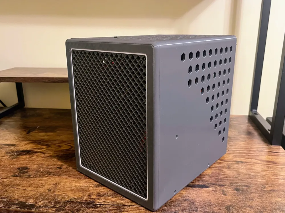 NasHole (A Small Form Factor SFF NAS / PC case) - Free 3D Print Model ...