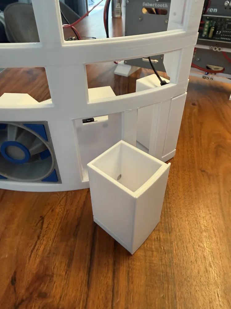 R2D2 MK4 Complex Drawers Magnetic - Free 3D Print Model - MakerWorld