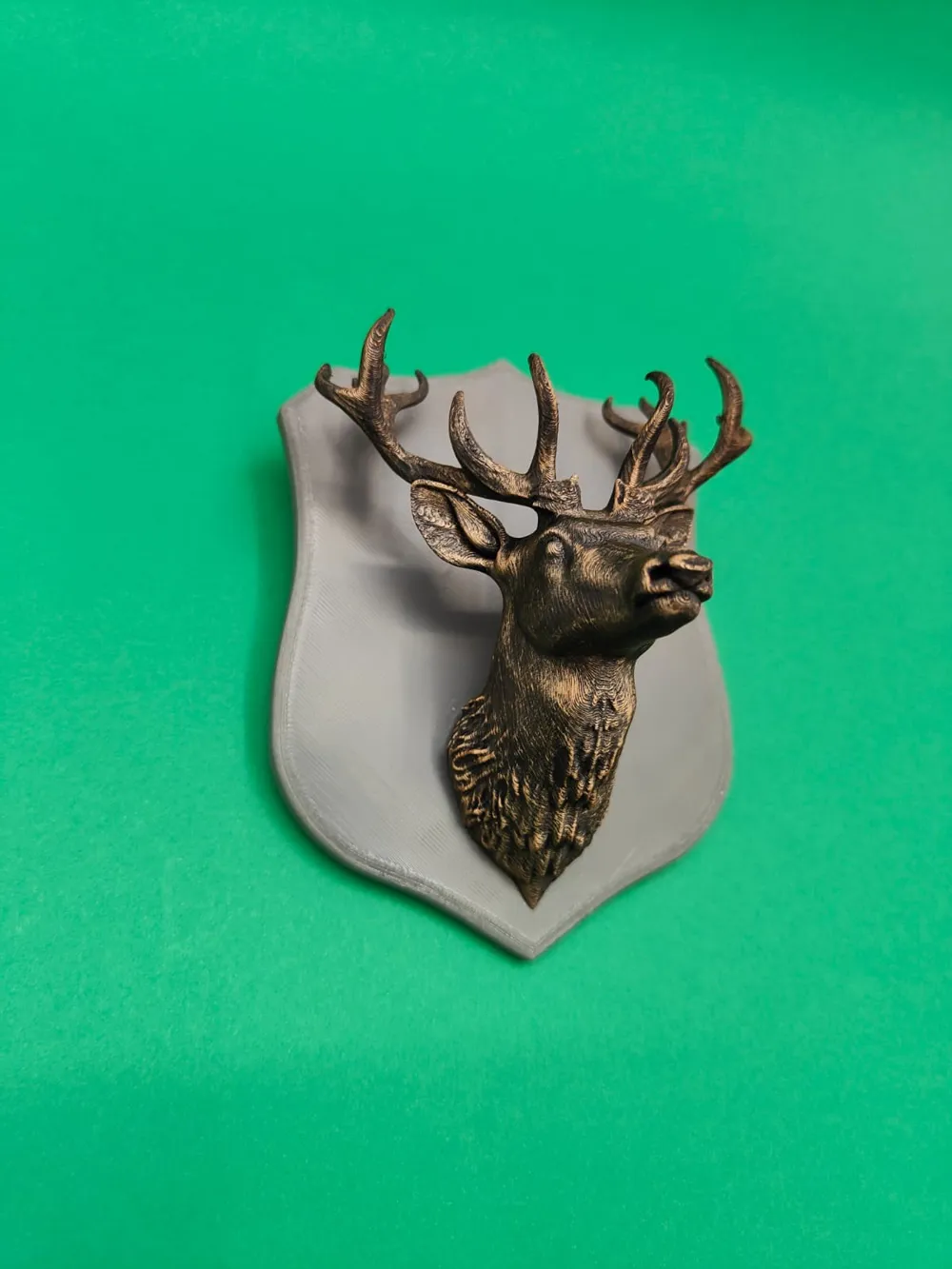 Deer Head Crest - Free 3D Print Model - MakerWorld