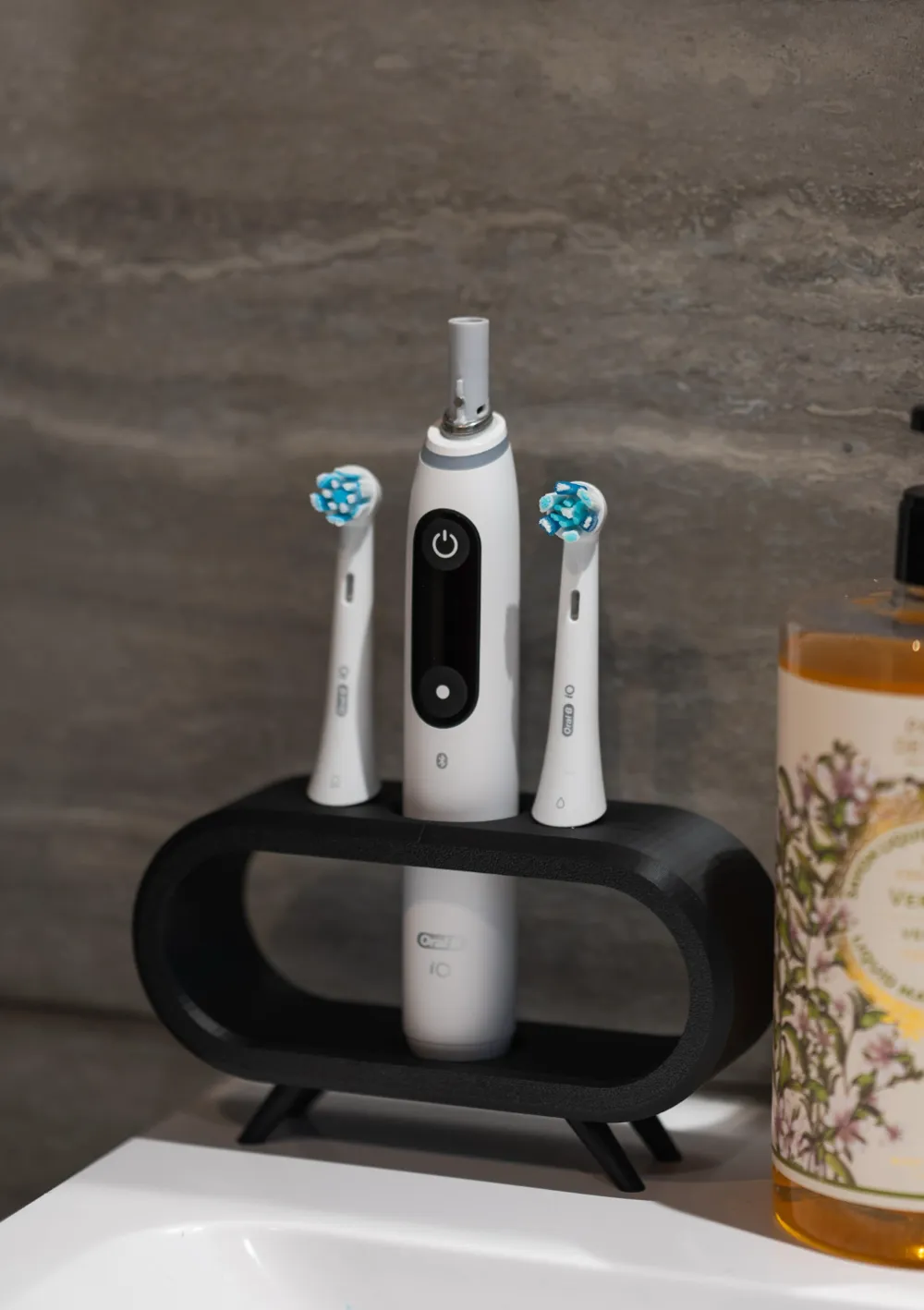 Oral B IO stand Oral B holder, head stand by AdrianR MakerWorld ...