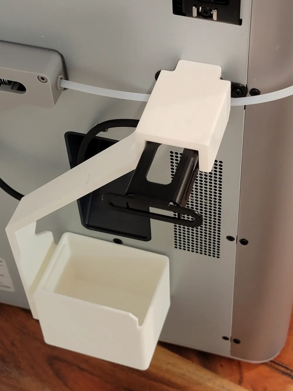 HANGING POOP BUCKET FOR BAMBU X1 CARBON by brimar05 - MakerWorld