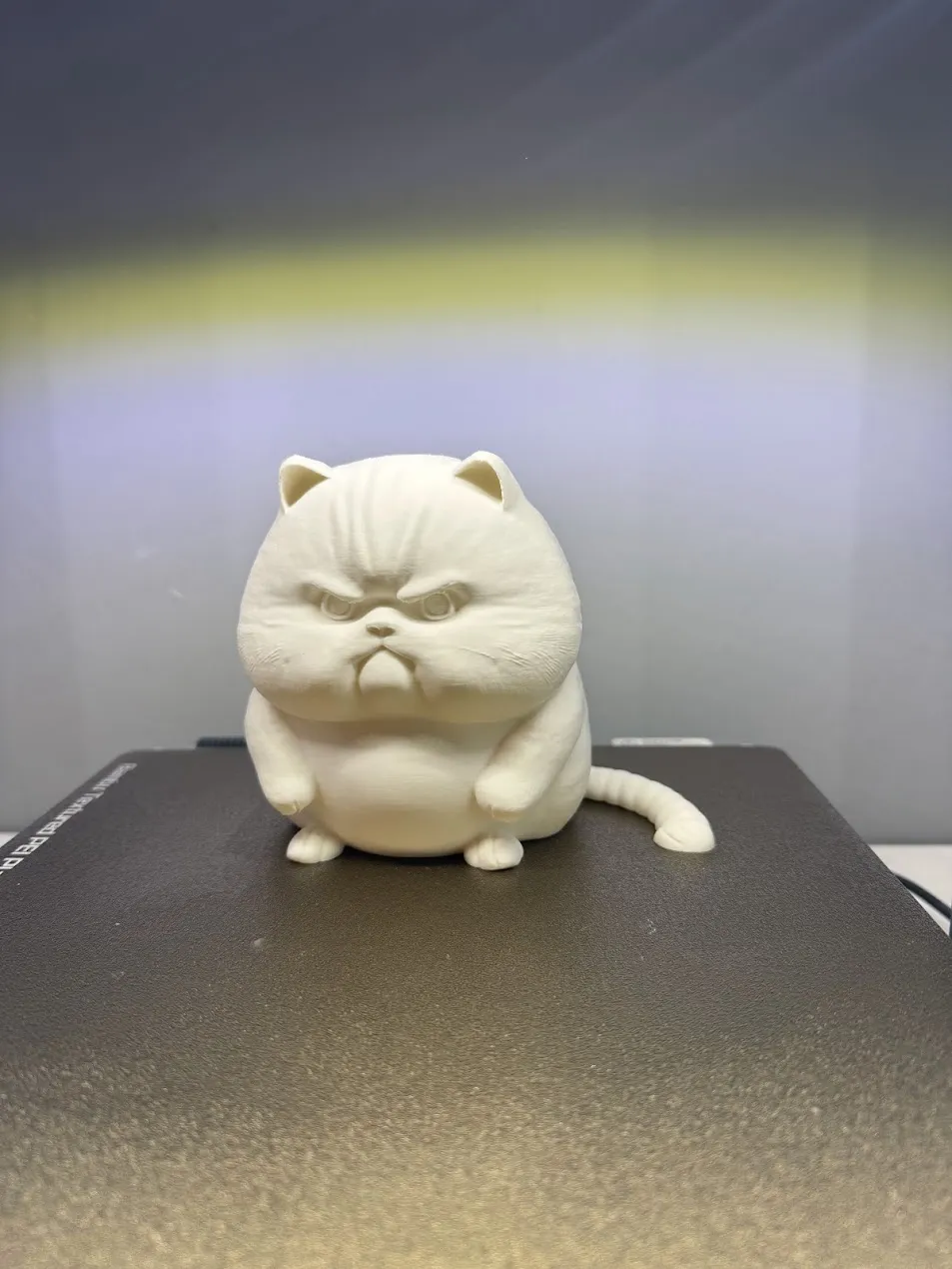 Angry Chubby Cat Sculpture - Free 3D Print Model - MakerWorld