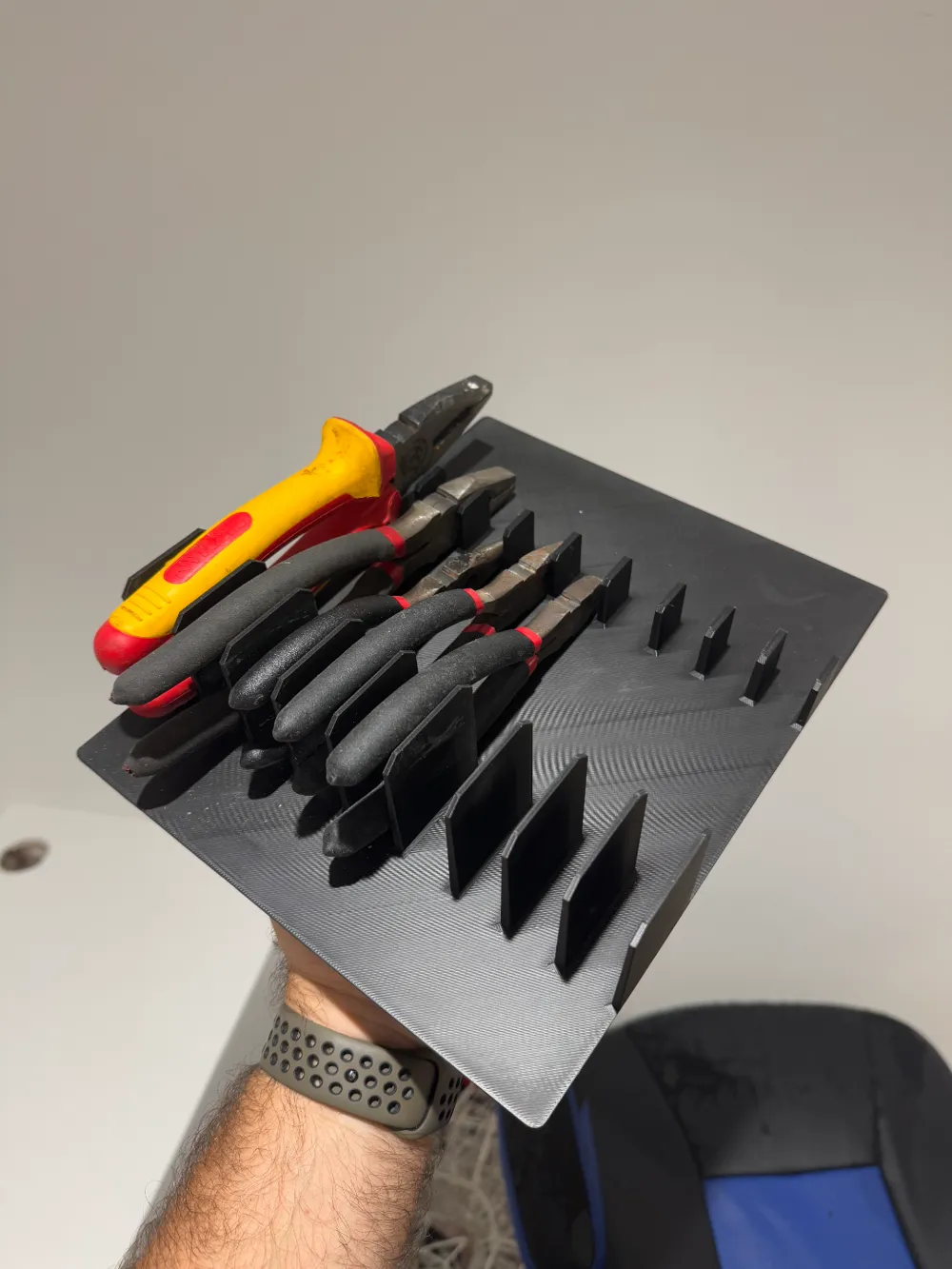 Gridfinity Pliers Tray by ARDesigns MakerWorld: Download Free 3D Models