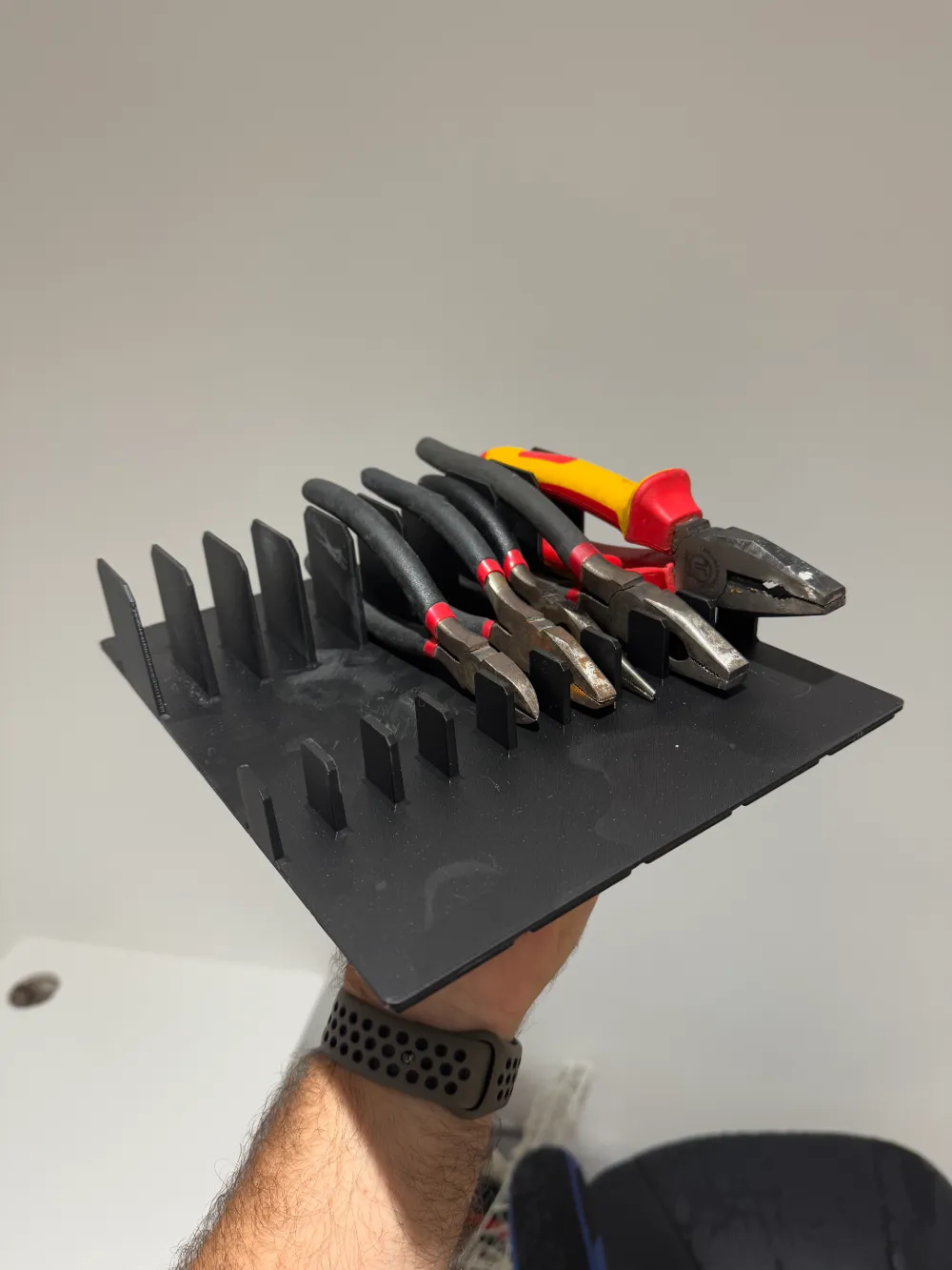 Gridfinity Pliers Tray by ARDesigns MakerWorld: Download Free 3D Models