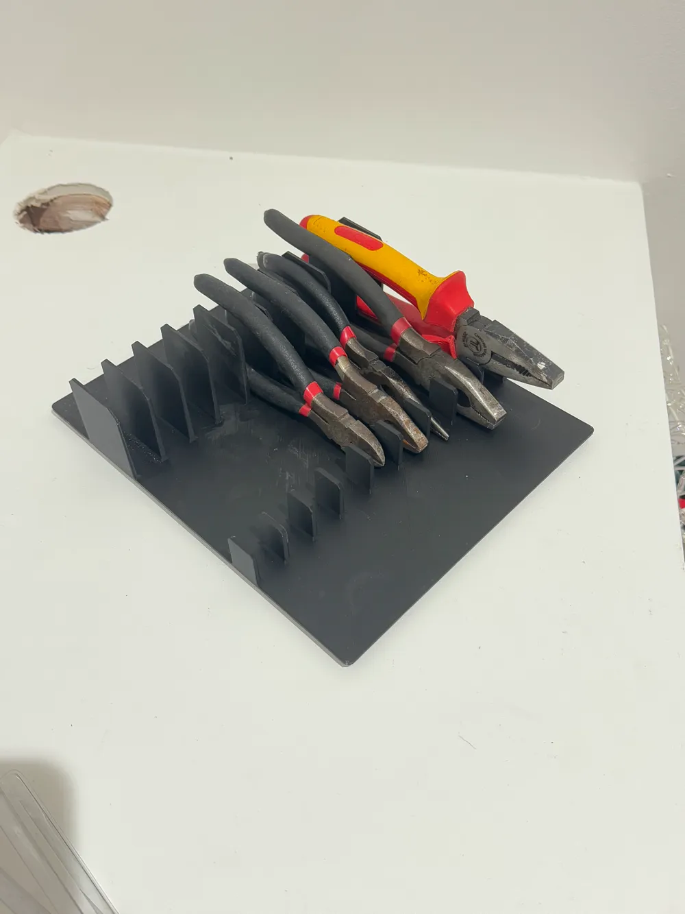 Gridfinity Pliers Tray by ARDesigns MakerWorld: Download Free 3D Models