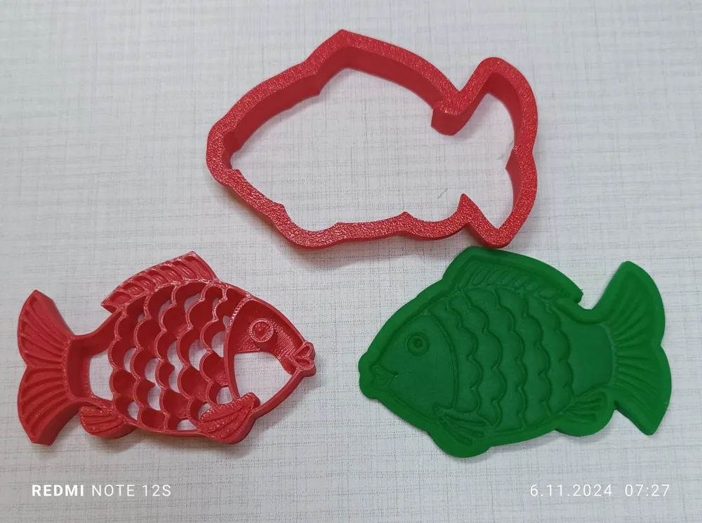 Carp cookie cutter with stamp by Gar_Deco - MakerWorld