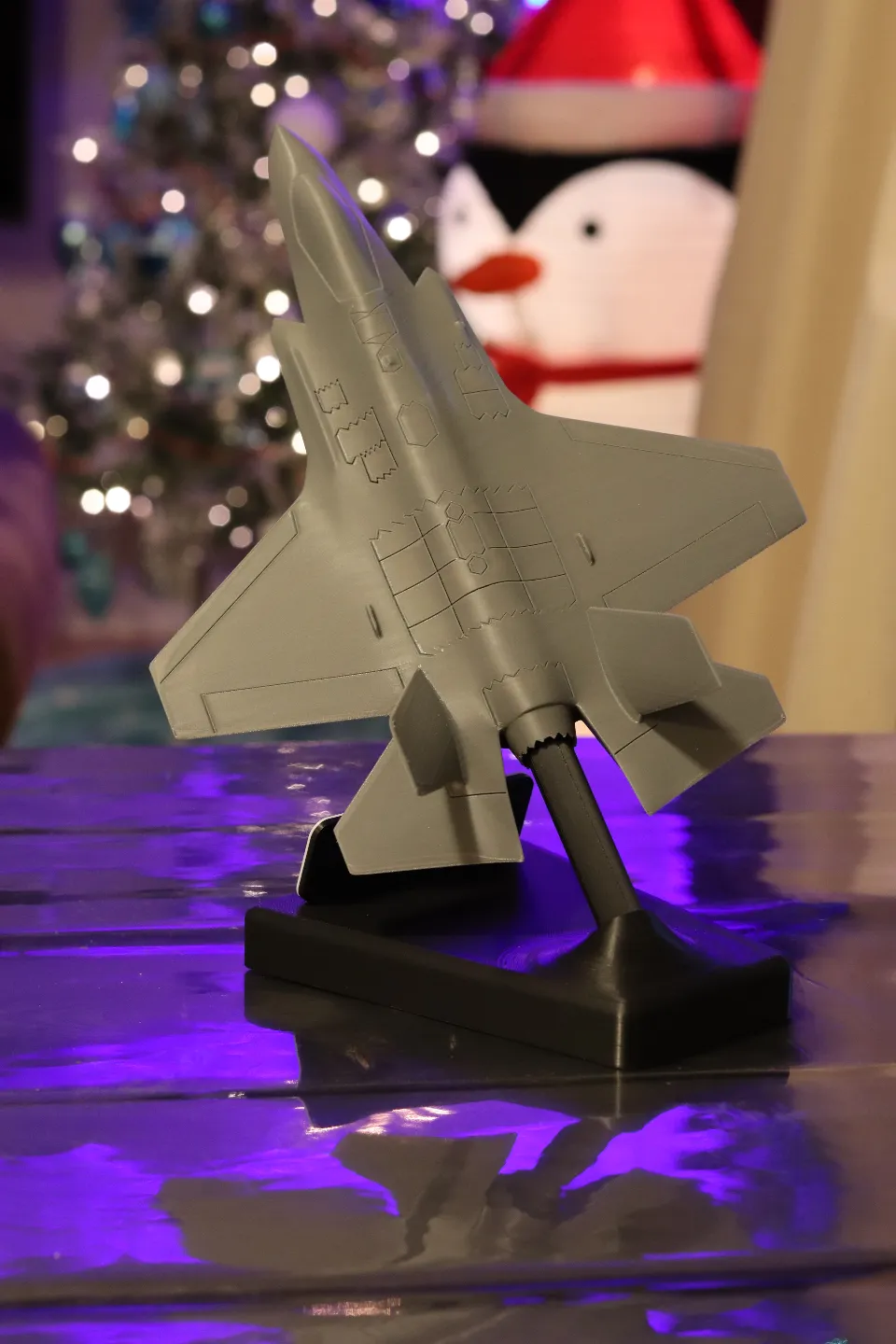 300mm F-35 Model with weighted base. Remixed by (3DSS) 3D Saguenay ...