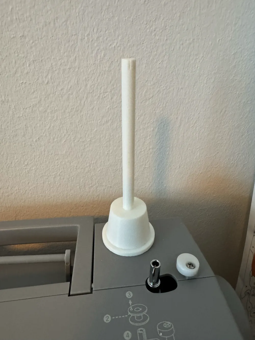 Singer Heavy Duty Thread holder by Stebi MakerWorld: Download Free 3D ...