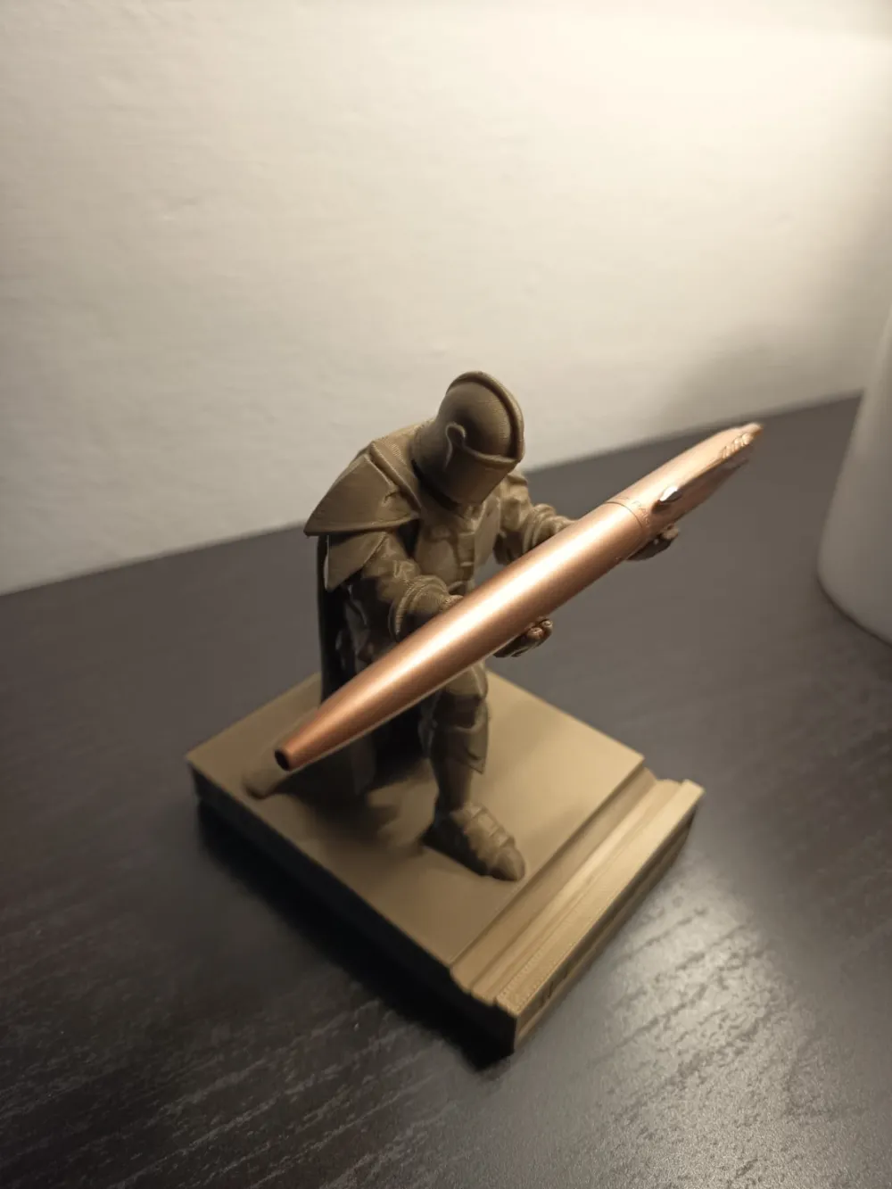 Knight of the Quill Medieval Knight Pen Holder - Free 3D Print Model ...
