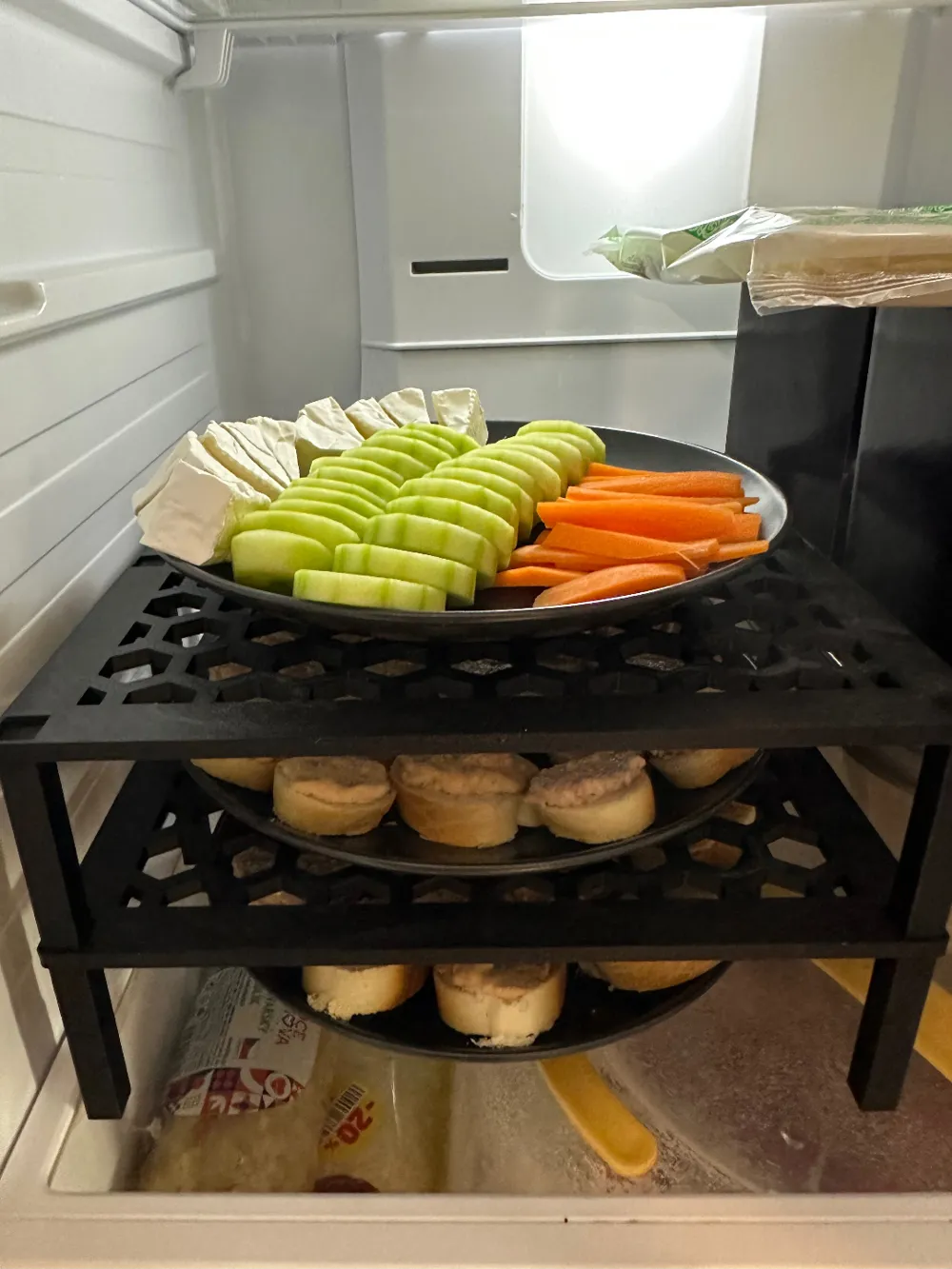 Party Plate Tower by lochmis - MakerWorld