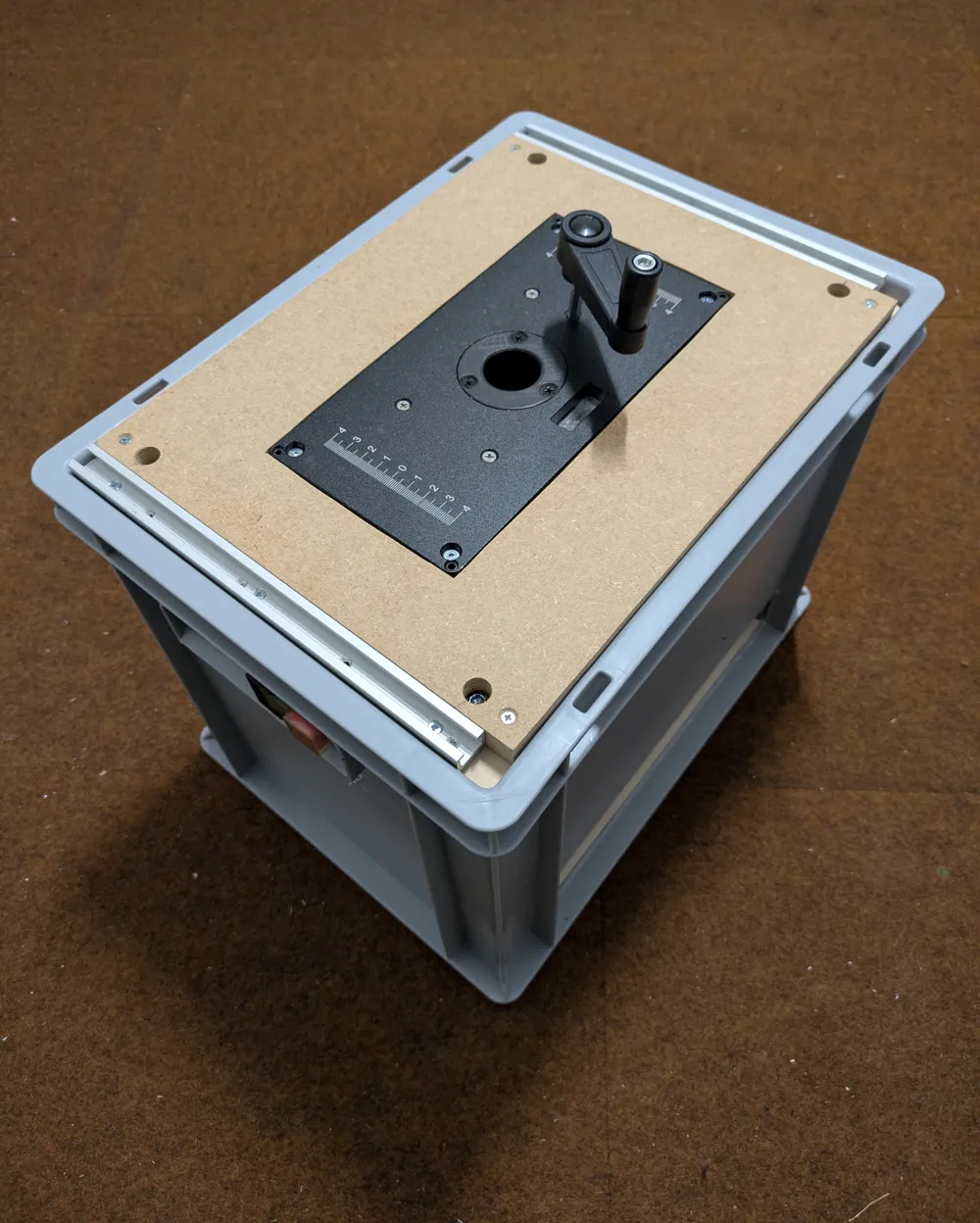 Makita RT0700 mobile router table - Free 3D Print Model - MakerWorld