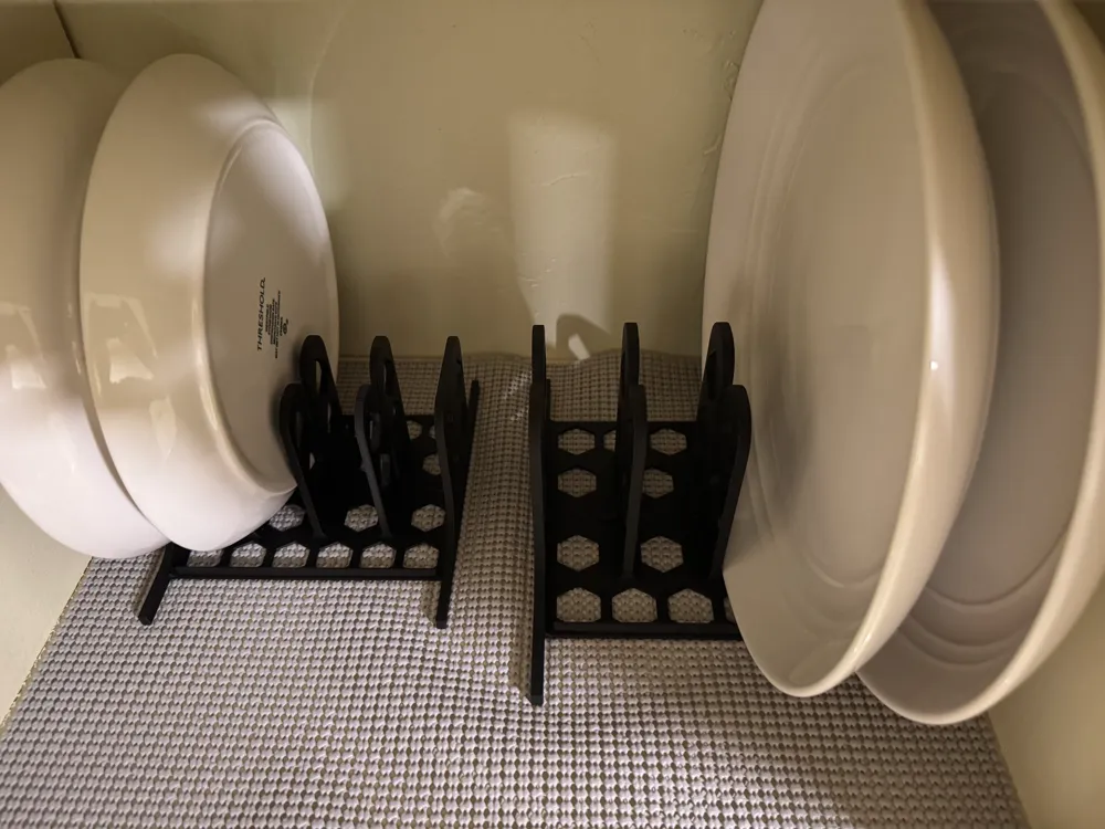 Vertical Plate Holder by JustLovett0MakerWorld: Download Free 3D Models