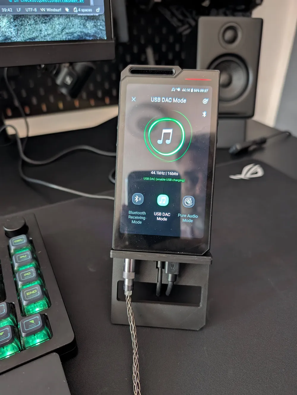 DAC Cooling Stand: Hiby R4 - Free 3D Print Model - MakerWorld