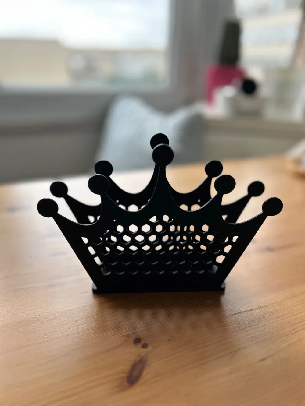 Crown-Shaped Napkin Holder - Free 3D Print Model - MakerWorld