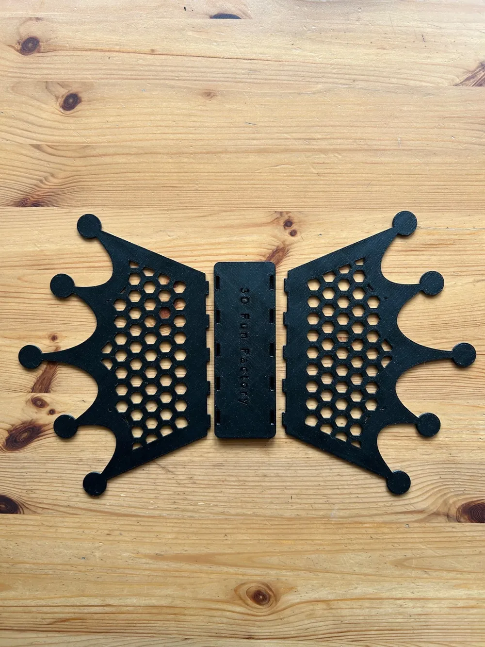 Crown-Shaped Napkin Holder - Free 3D Print Model - MakerWorld