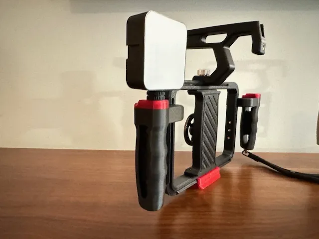 Ergonomic Tactical-Style Camera/Phone rig handles by Justin MakerWorld ...