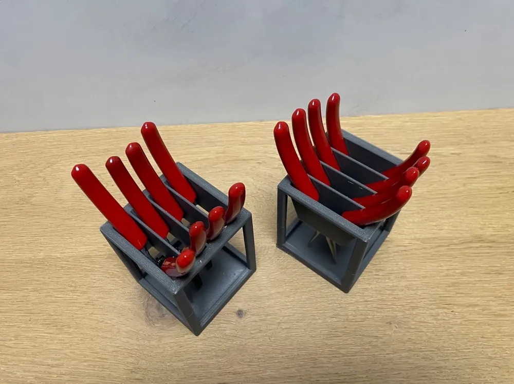 Tabletop Mini Pliers Rack - Free 3D Print Model - MakerWorld