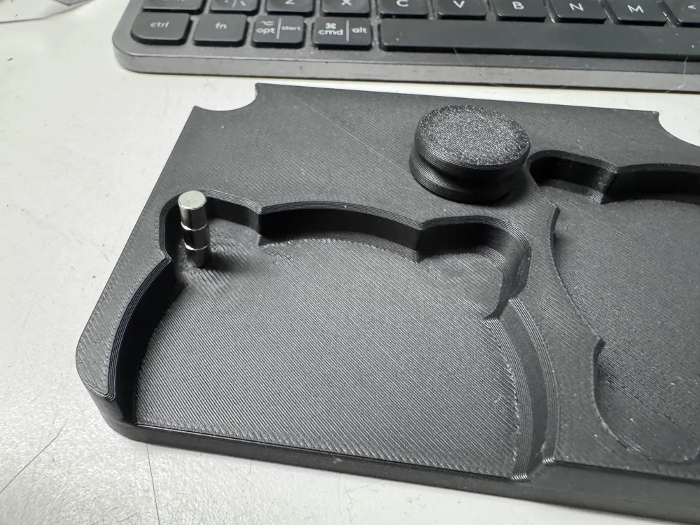 Chargeur ESR + support iPhone 15 Pro Elgato Prompter - Modèle d ...