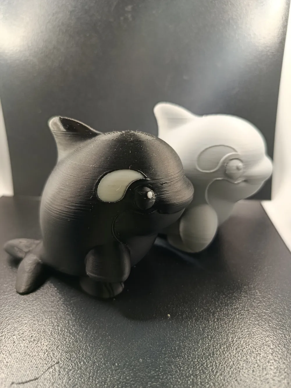 Two orcas ready to melt your heart by Neoflix3d MakerWorld: Download ...
