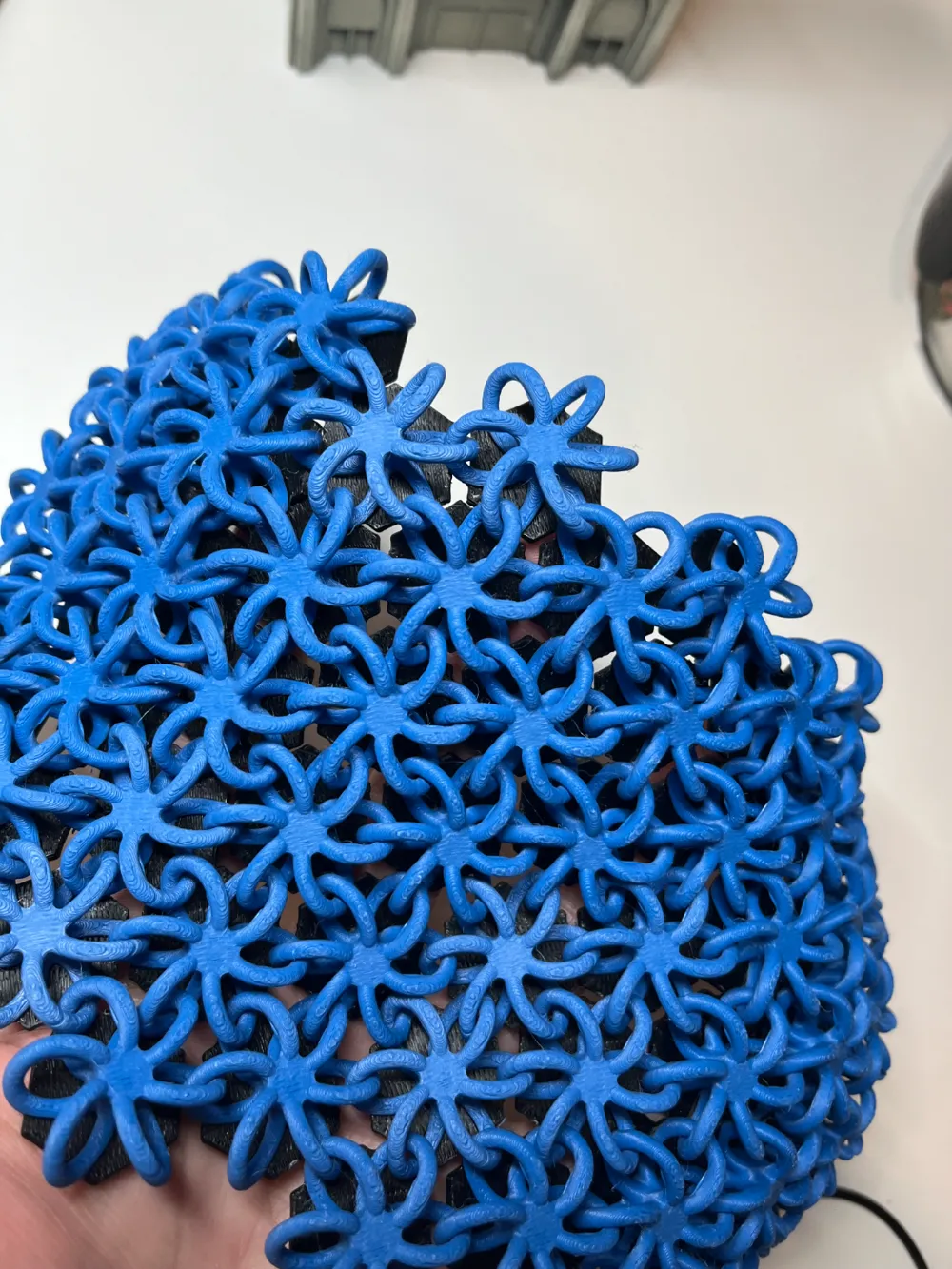 Hexagon shaped chainmail by Blazing Hog - MakerWorld