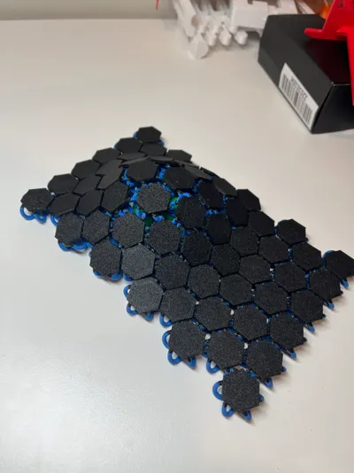 Hexagon shaped chainmail by Blazing Hog - MakerWorld