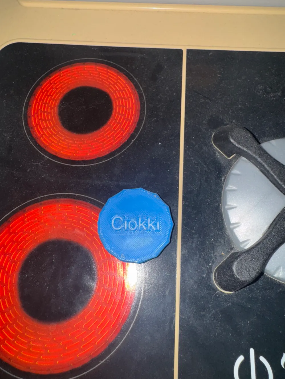 Toy wafers for “chef corner restaurant” - Free 3D Print Model - MakerWorld