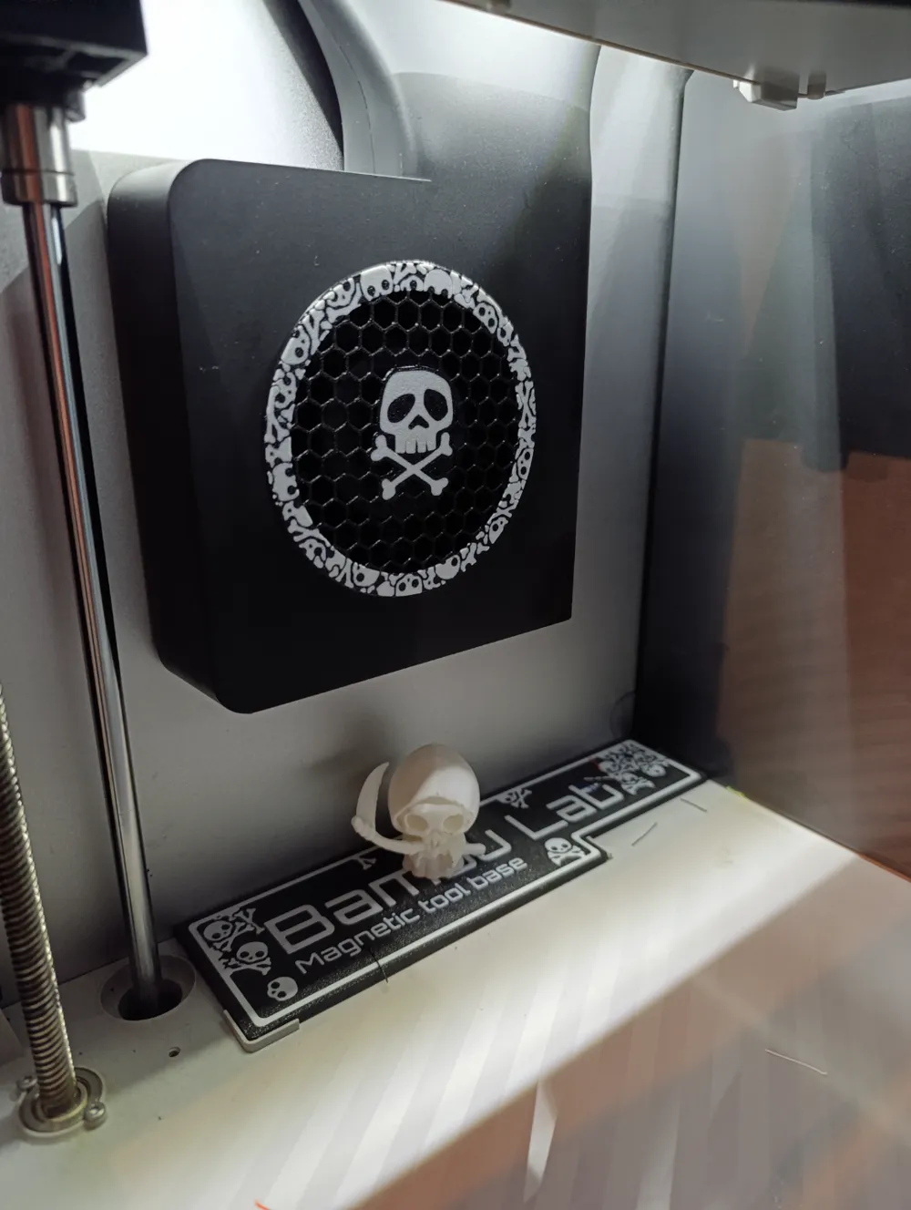 AUX Skull Fan Cover V2 by G3D Lab MakerWorld: Download Free 3D Models