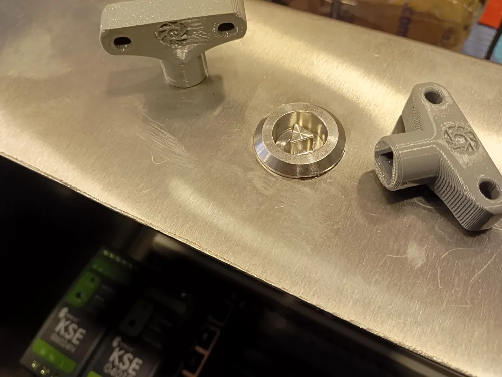 orama industrial series "triangle enclosure key" by orama3dvibes ...