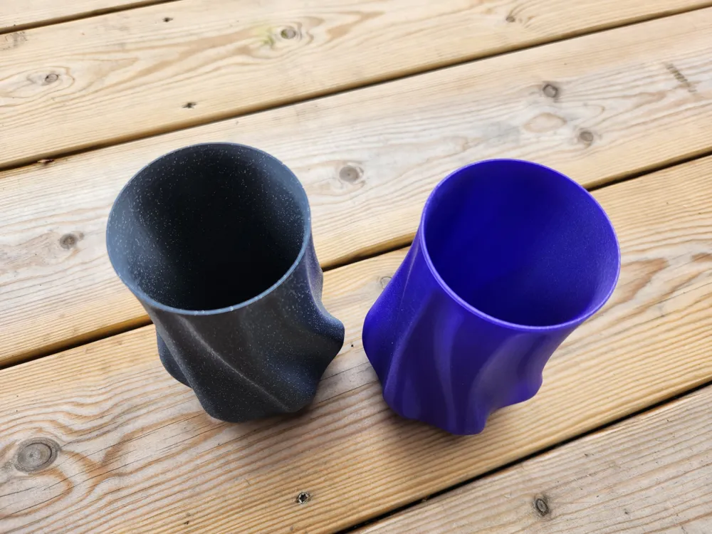 Vase With Insert by OlleMark - MakerWorld