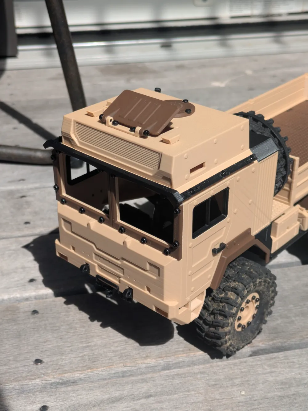 TRX4M offroad cargo truck - roof box Remixed by Chatts MakerWorld ...