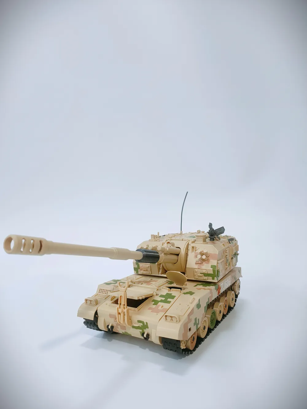 PLZ-05A 155 self-propelled howitzer - Free 3D Print Model - MakerWorld